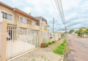 Casas à venda na Rua Avicena em Curitiba | Chaves na Mão