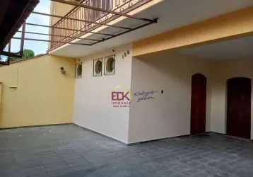 Casas com 4 quartos para alugar na Rua Amador Bueno em Pindamonhangaba | Chaves na Mão