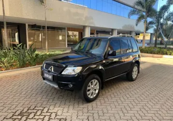 Mitsubishi Pajero Tr4 a partir de 1975 no DF | Chaves na Mão