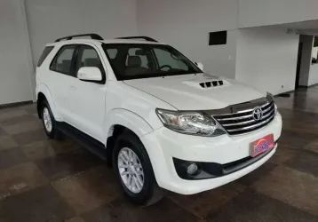 Toyota Hilux Sw4 à venda em Brasília - DF | Chaves na Mão