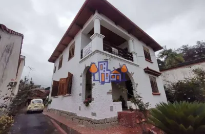 Imóveis de 4 quartos na Rua Olavo Bilac em Nova Friburgo | Chaves na Mão