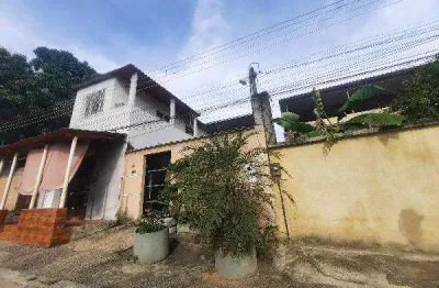 Casas na Rua Márcio Vieira de Oliveira em Nova Iguaçu | Chaves na Mão