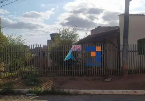 Casa com 1 quarto na Rua Maria Meireles de Almeida, 1492, Altinópolis ...