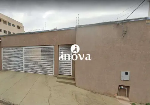 Casas com quintal à venda no Quinta Boa Esperança em Uberaba | Chaves ...