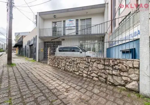 Casas à venda na Rua Professor Fernando Moreira em Curitiba | Chaves na Mão