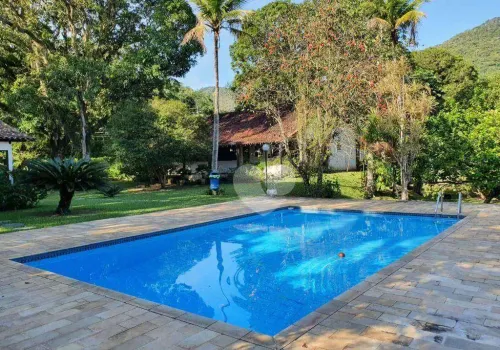Chácaras com piscina à venda no Rio de Janeiro - RJ | Chaves na Mão