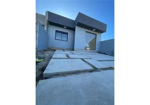 Casas com 1 quarto à venda na Estrada Caminho do Meio em Alvorada ...