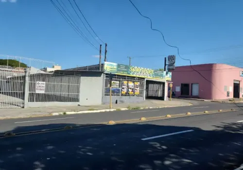 Garagens para alugar no Jardim Carvalho em Bauru | Chaves na Mão