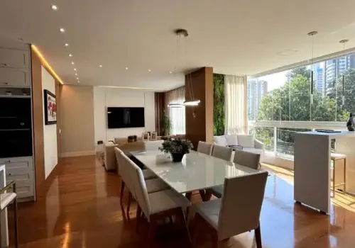 Apartamentos à venda na Rua Natal Cecone em Curitiba | Chaves na Mão