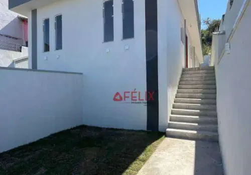 Casas com quintal com 3 quartos na Rua Mário Lúcio Tavares de Mattos em ...