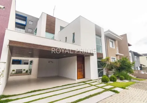 Casas com 2 quartos para alugar na Rua Luiz Ronaldo Canalli em Curitiba | Chaves na Mão