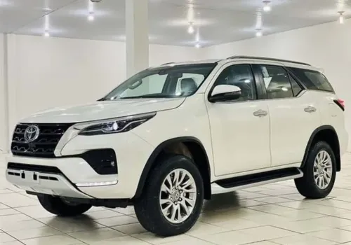 Toyota Hilux Sw4 2022-2023 2.8 Srx Diamond 4x4 Turbo à venda | Chaves na Mão