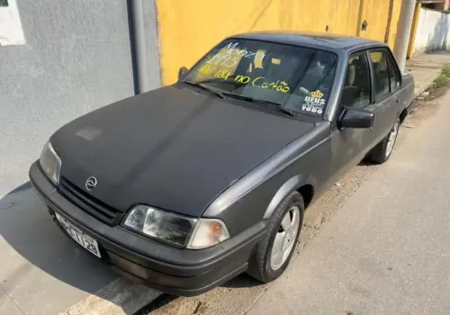Chevrolet Monza 2.0 Efi 4p à venda em Vespasiano - MG | Chaves na Mão