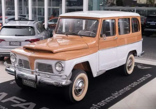 Ford Rural a partir de 1968 Willys em Curitiba - PR | Chaves na Mão
