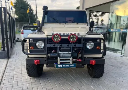 Land Rover Defender 2.5 110 Hcpu Cs 4x4 Turbo 2p à venda em Curitiba ...