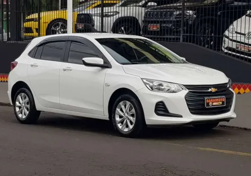 Chevrolet Onix a partir de 1996 1.0 Hatch Lt Turbo 12v 4p em Botucatu - SP | Chaves na Mão