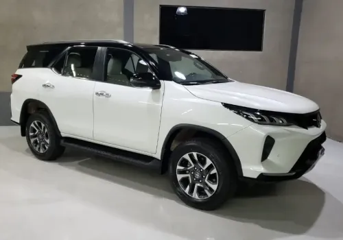 Toyota Hilux Sw4 2022-2024 à venda no PR | Chaves na Mão