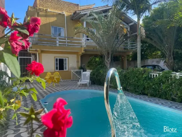 Casa com 5 quartos na Servidão Professora Dinalva Alves Cardoso, 290 ...