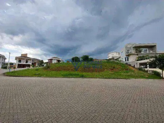 Terreno em condomínio fechado no Condomínio Reserva do Paratehy, São ...