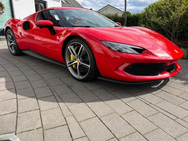 Ferrari 296 2024 por R$ 3.650.000, Balneário Camboriú, SC - ID: 6415021 ...