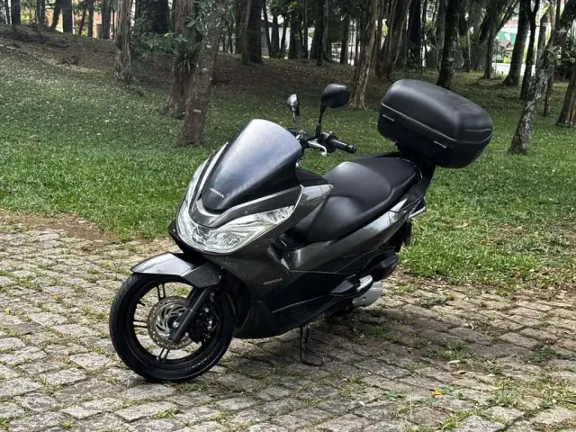 Honda Pcx 2017 por R$ 13.900, Curitiba, PR - ID: 7211372 | Chaves na Mão