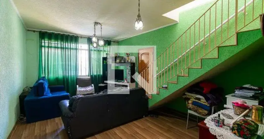 Casa com 3 quartos na Rua Faria Lobato, 80, Vila Santa Clara, São Paulo ...