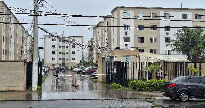 Apartamento com 2 quartos na Estrada Santa Eugênia, --, Paciência, Rio ...