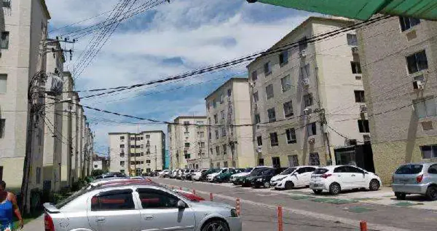 Apartamento com 2 quartos na Rua Hélio do Amaral, --, Realengo, Rio de ...