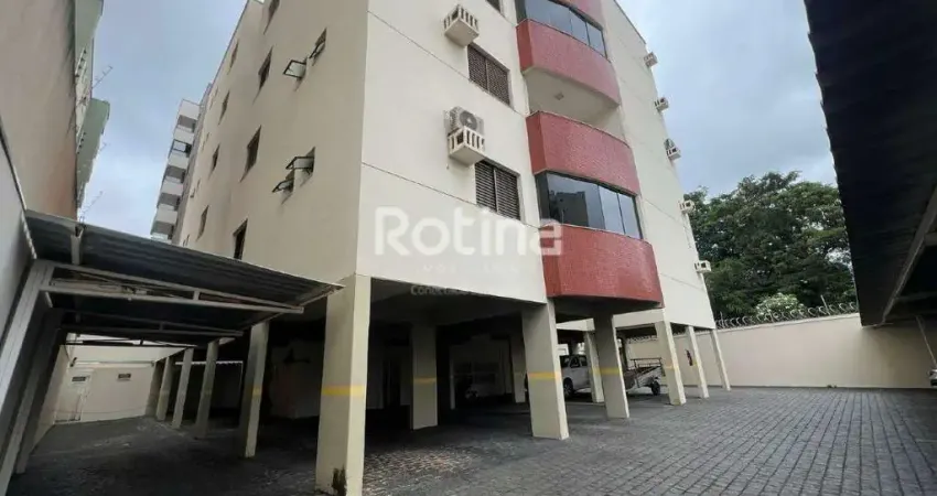 Apartamento com 3 quartos na Praça Alcides Borges de Oliveira, 78 ...