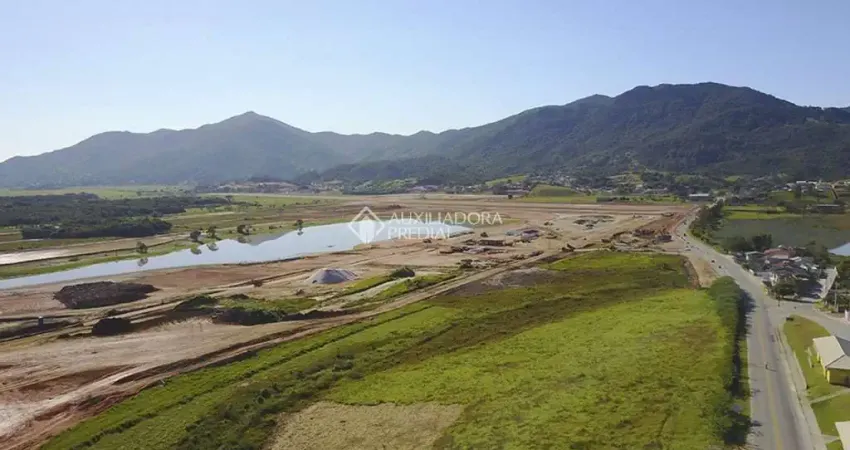 Terreno em condomínio fechado na Francisco Wollinger (Rod. Sc 410 Km 3 ...