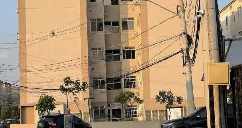Apartamento com 2 quartos na Estrada do Guandu do Sena, Bangu, Rio de ...