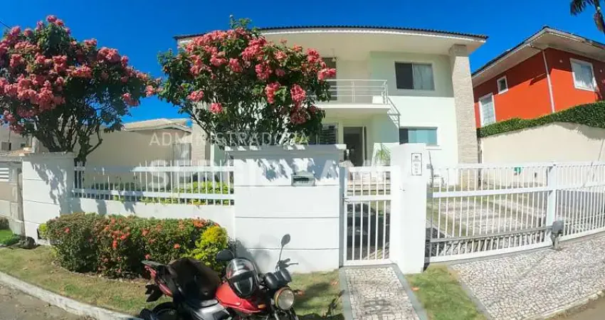 Casa com 4 quartos na Avenida Santos Dumont, 5535, Portão, Lauro de ...