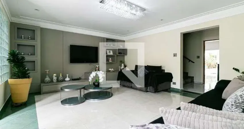 Casa com 4 quartos na Rua Moisés Marx, 230, Tatuapé, São Paulo - SP ...